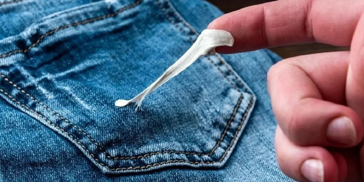 14 working ways to remove the gum from clothes