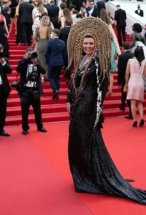 Lena Lenin built a kokoshnik from his hair to the Cannes Film Festival 114374_3