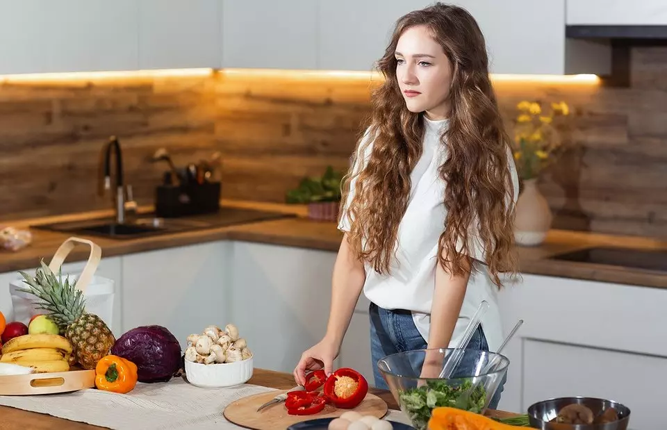 Hvordan sitte på en diett og ikke bryte: Tips fra en treningsekspert