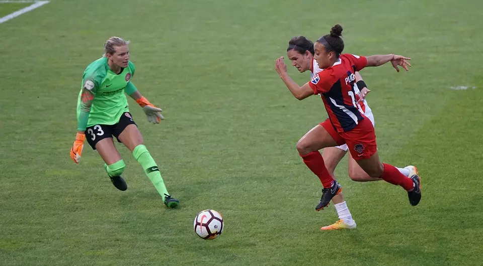 Ak bol ruský národný tím takýto: výber jasných futbalových hráčov z Titstok (video)