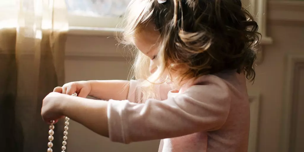 Princesa Outfit: Como escolher um vestido infantil para o feriado