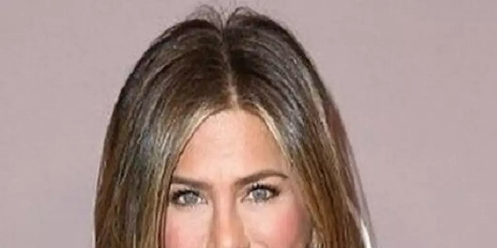 Jennifer Aniston, gençliğin sırrını ortaya çıkardı (50'ini hatırla)