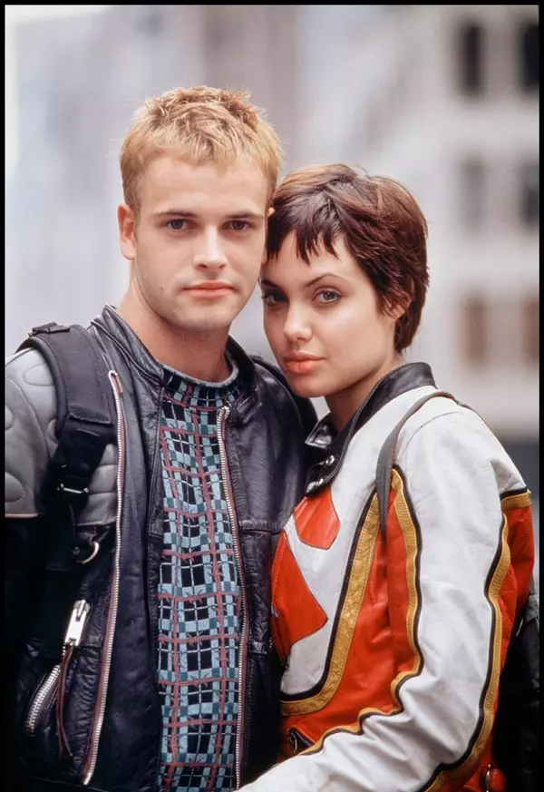 Angelina Jolie and her first husband ...