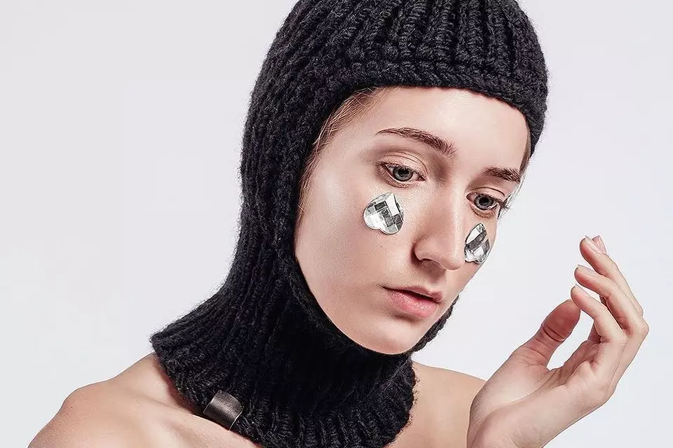 Insulation for the nose and women's balaclava: 6 things for those who are unbearably cold on the street