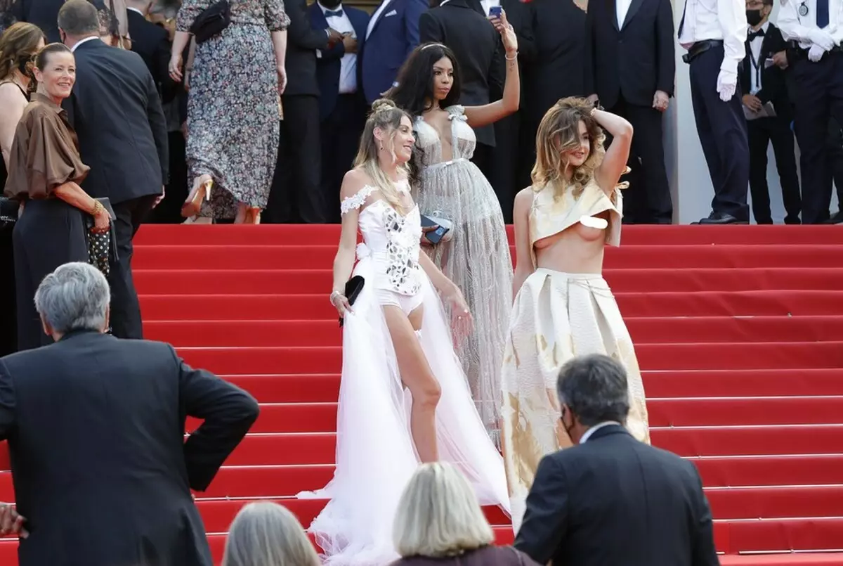 Bella Hadid, Marion Cotiyar, Karl Bruni and others shine on the Red Carpet of the Cannes Film Festival