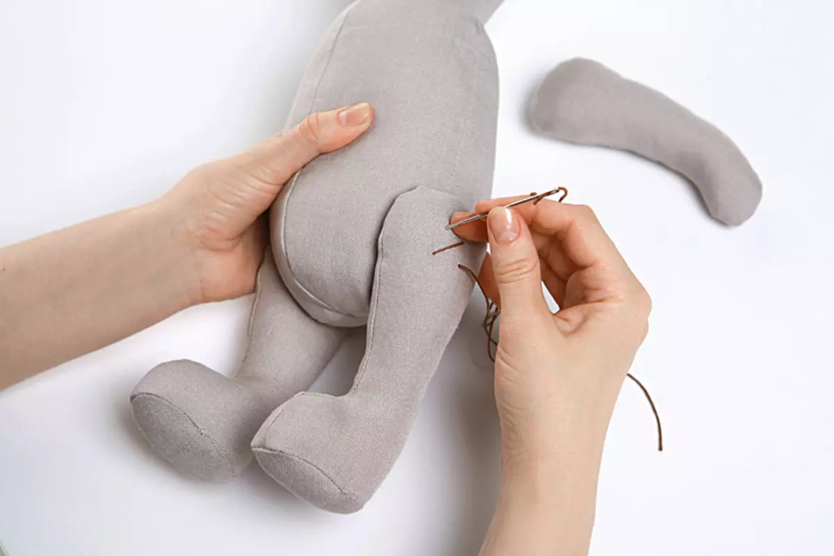 Touching teddy bear do it yourself: master class